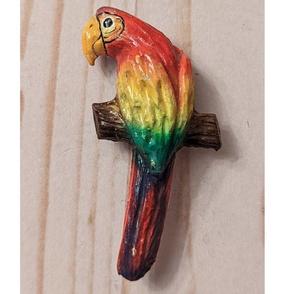 Unknown | Other | Vintage Parrot Magnet | Poshmark